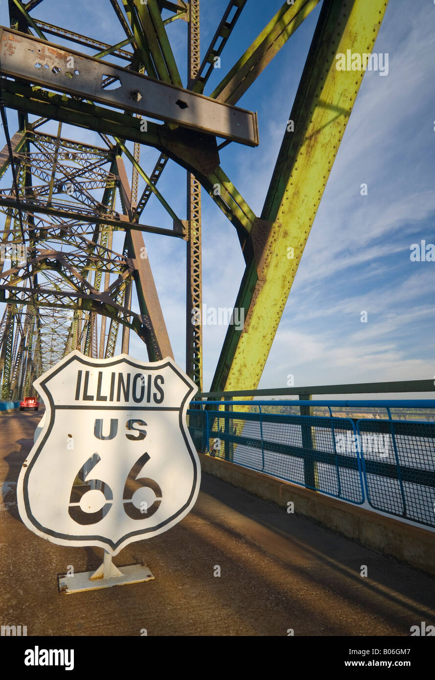 USA, Illinois-Missouri, nr St, Louis, Route 66, Chain of Rocks Bridge ...