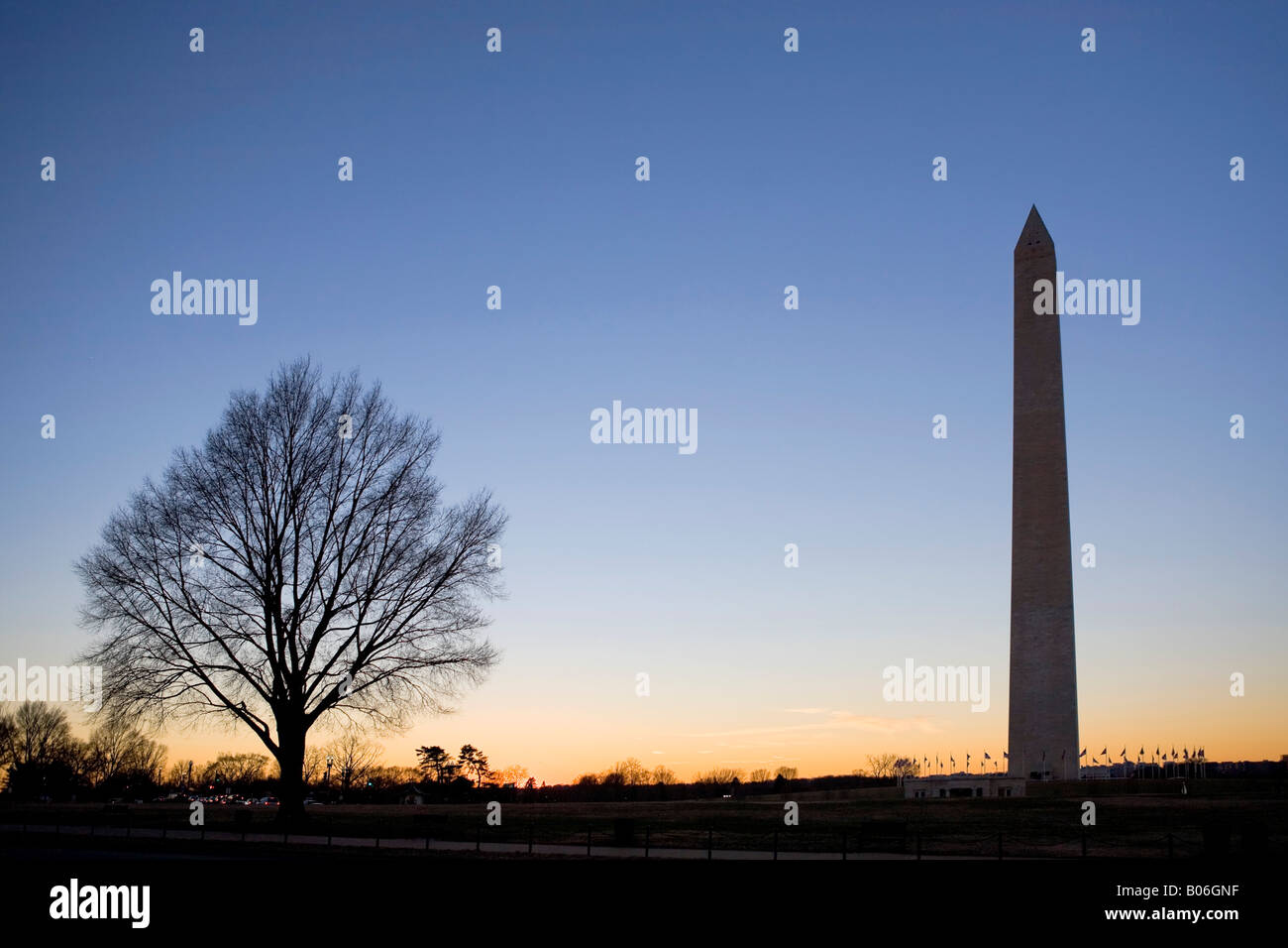 Silhouette washington monument sunset hi-res stock photography and ...