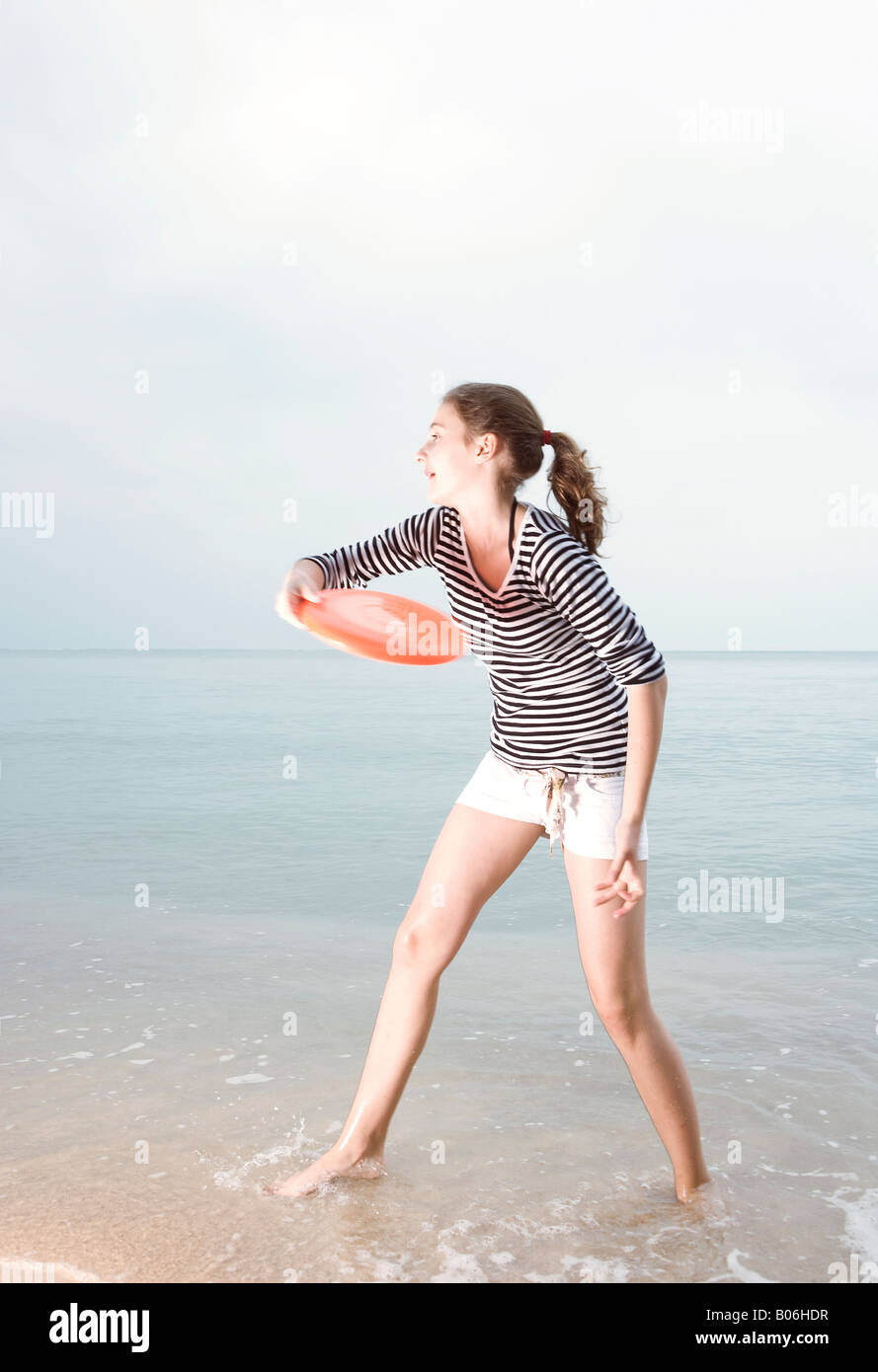 Girl with frisbee High Resolution Stock Photography and Images - Alamy