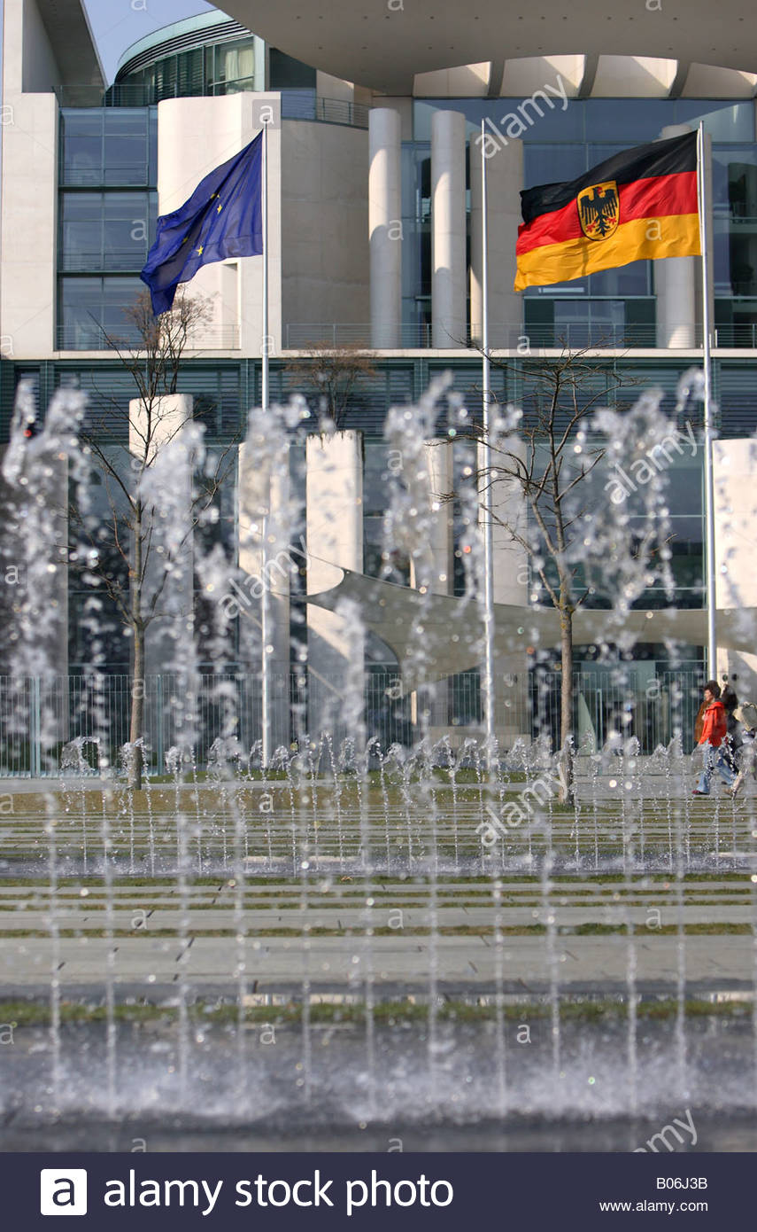 Office Of The Federal Chancellor In Berlin Stock Photos & Office Of The ...
