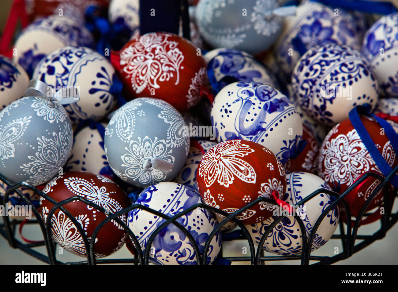 Shopping in the handicraft market of Budapest at Castle Hill Stock ...