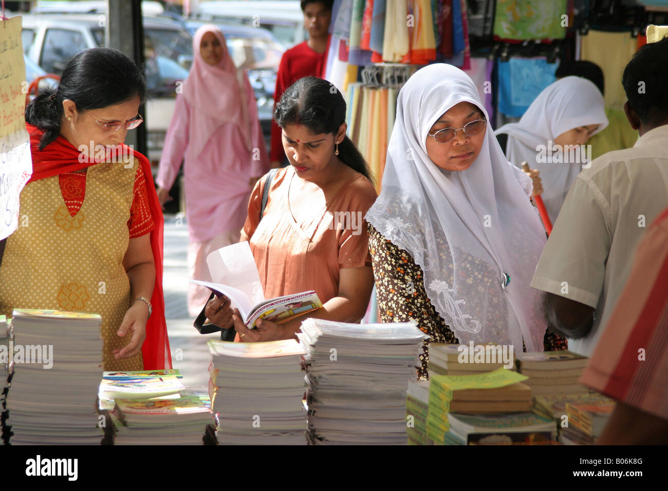 Hindu book hi-res stock photography and images - Alamy