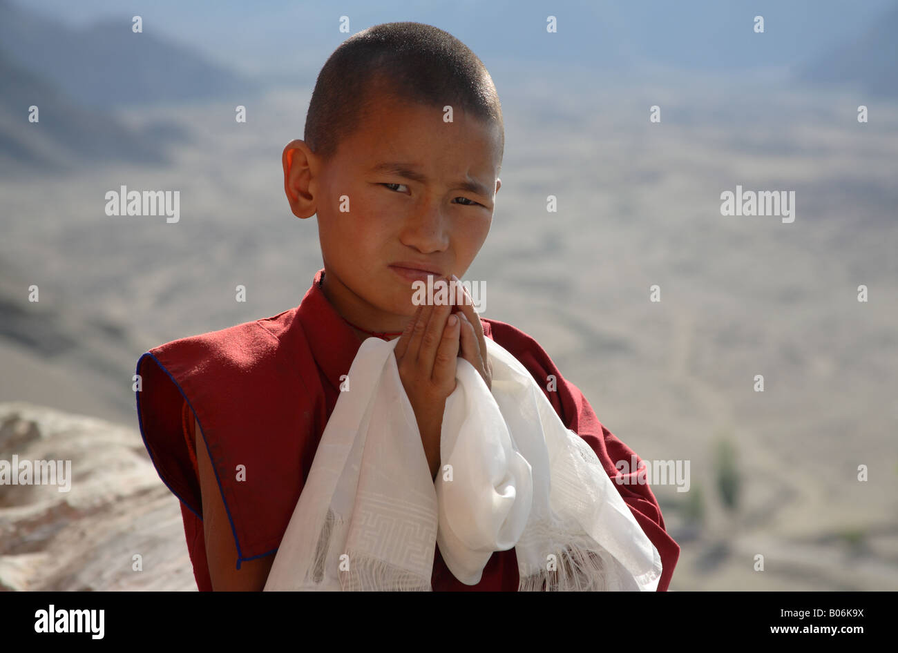 Novice prayers hi-res stock photography and images - Alamy