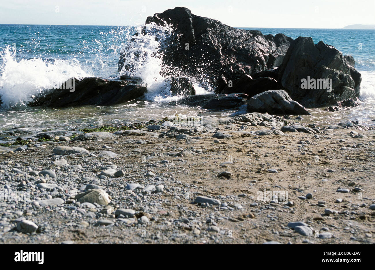 Marloes Sands Pembrokeshire wave hitting rock Stock Photo - Alamy