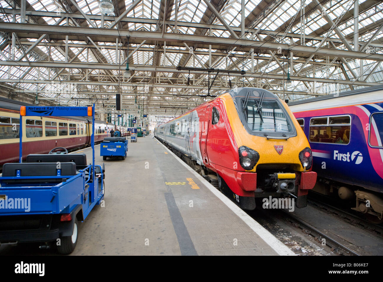 Scottish trains scottish transport hi-res stock photography and images ...