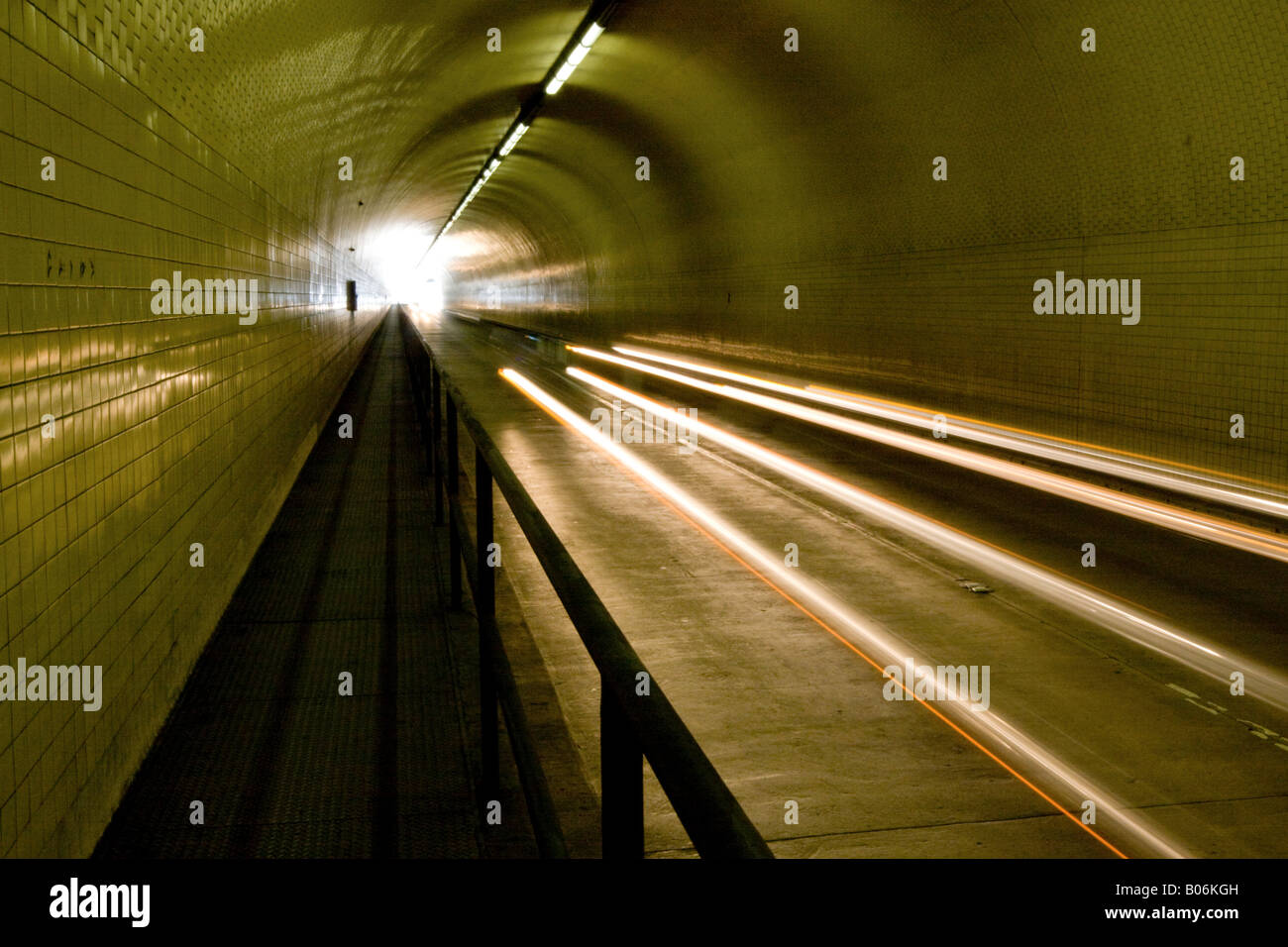 Auto tunnel hi-res stock photography and images - Alamy