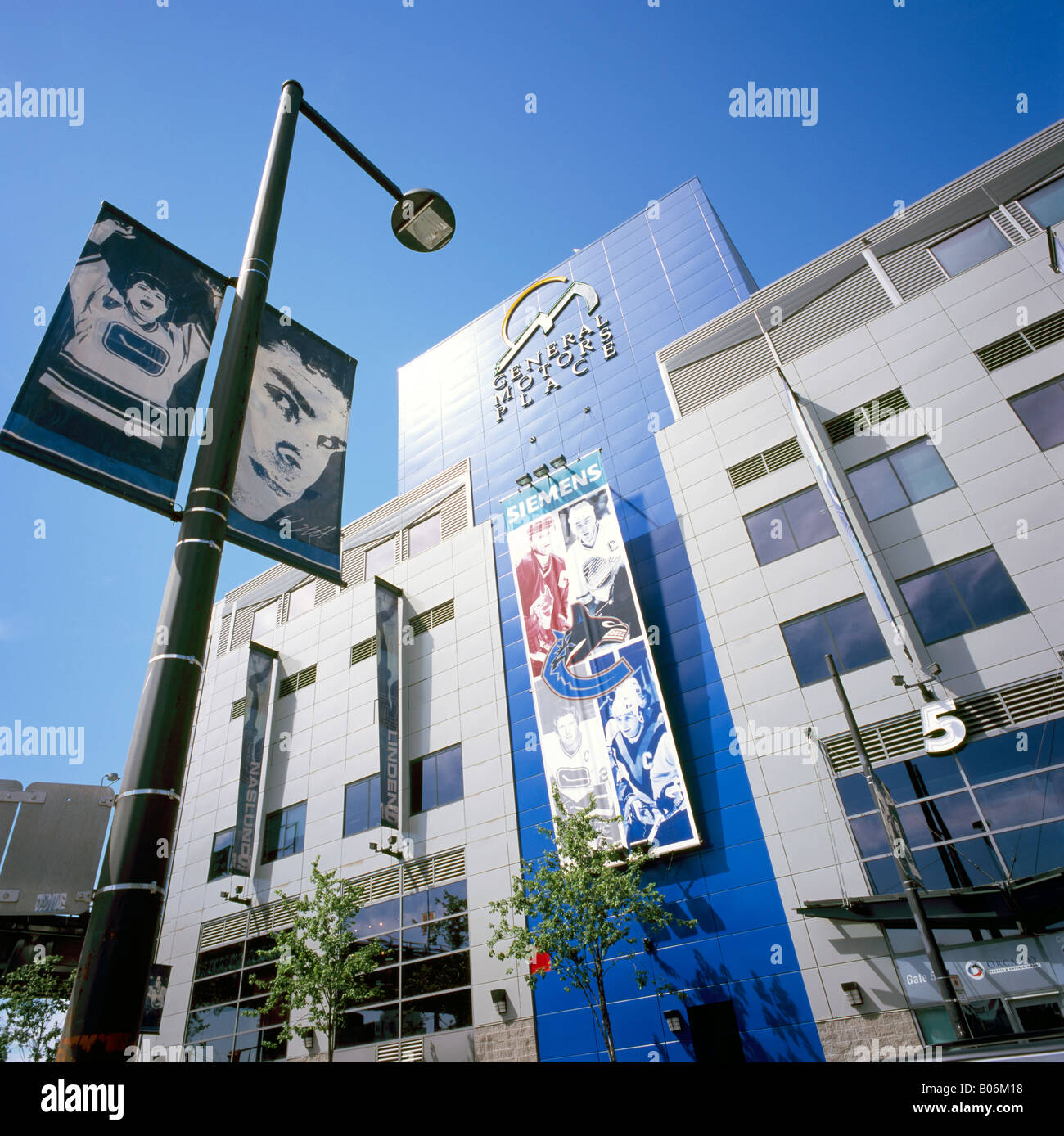 General motors place hi-res stock photography and images - Alamy