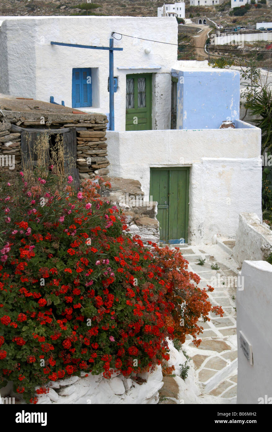 Traditional houses in the village of Chora on the island of Ios, Greece ...