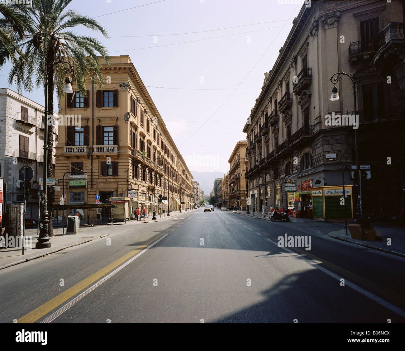 Via Roma Palermo Sicily Italy Stock Photo - Alamy