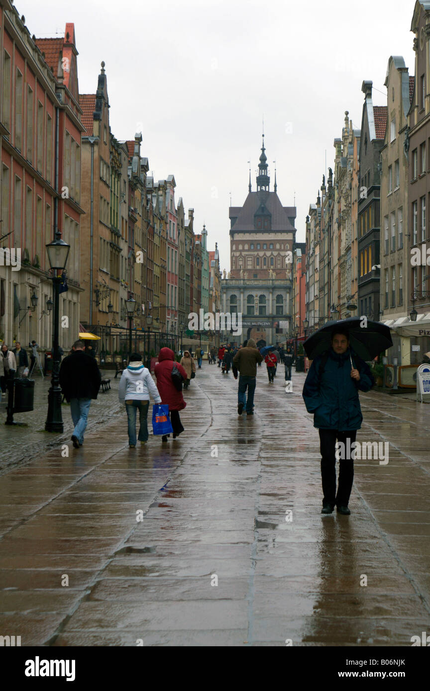 Dluga street in the Old Town of Gdansk (Danzig), Poland, looking ...