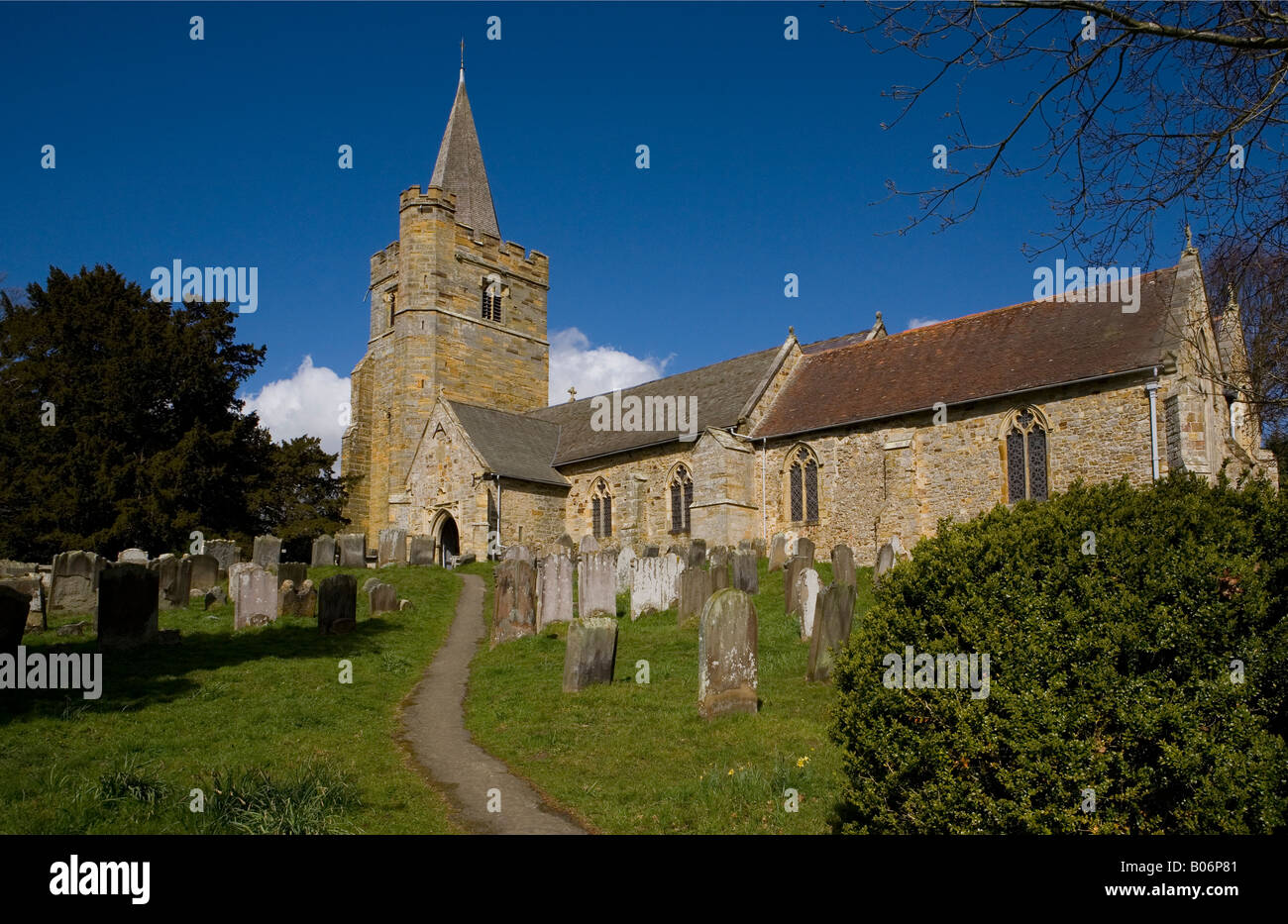 Saint marys church lamberhurst hi-res stock photography and images - Alamy