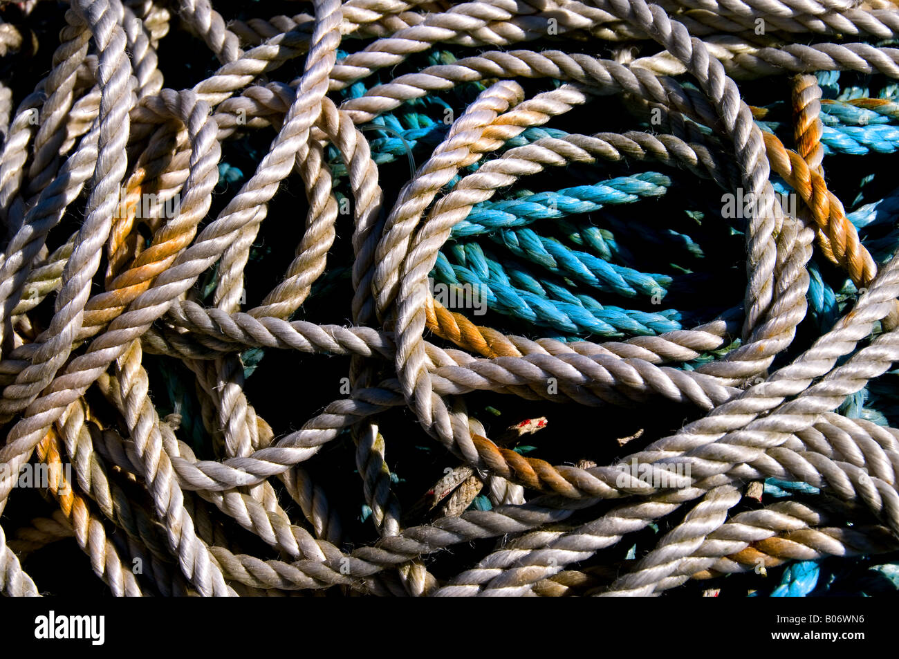 Strands of rope hi-res stock photography and images - Alamy
