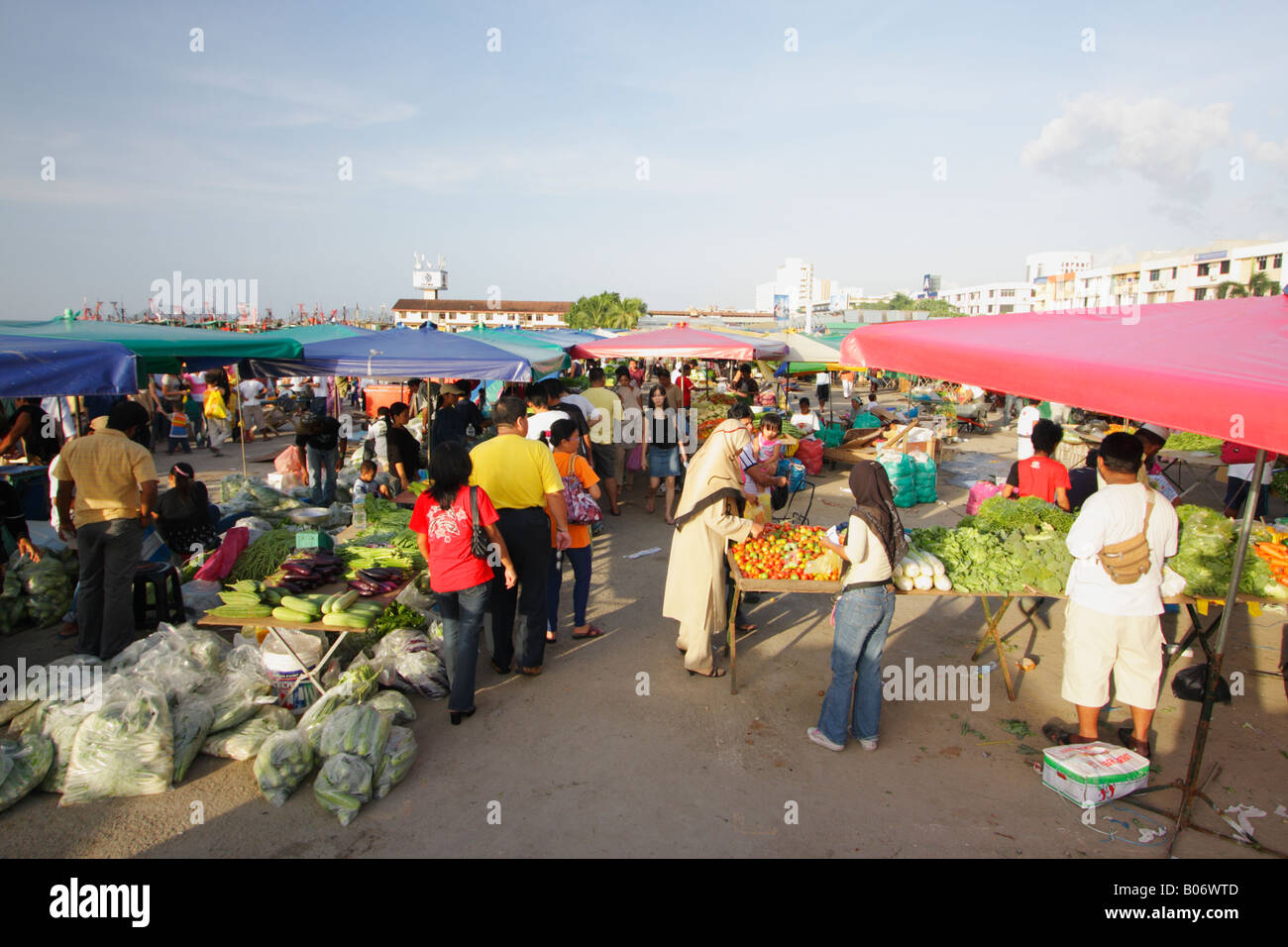 Vegetable Market, Kota Kinabalu, Sabah, Malaysian Borneo Stock Photo ...