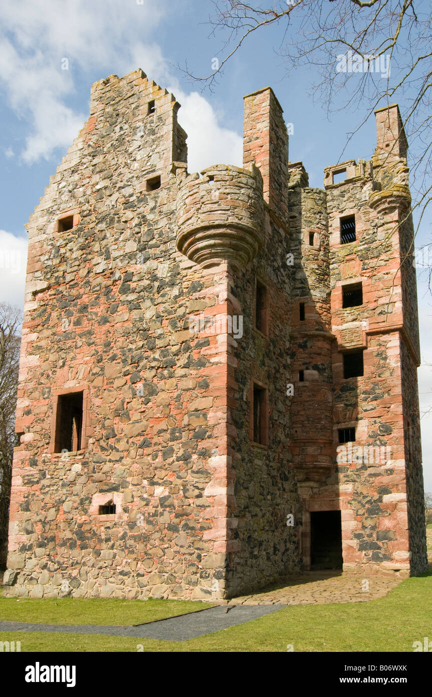 Greenknowe tower hi-res stock photography and images - Alamy