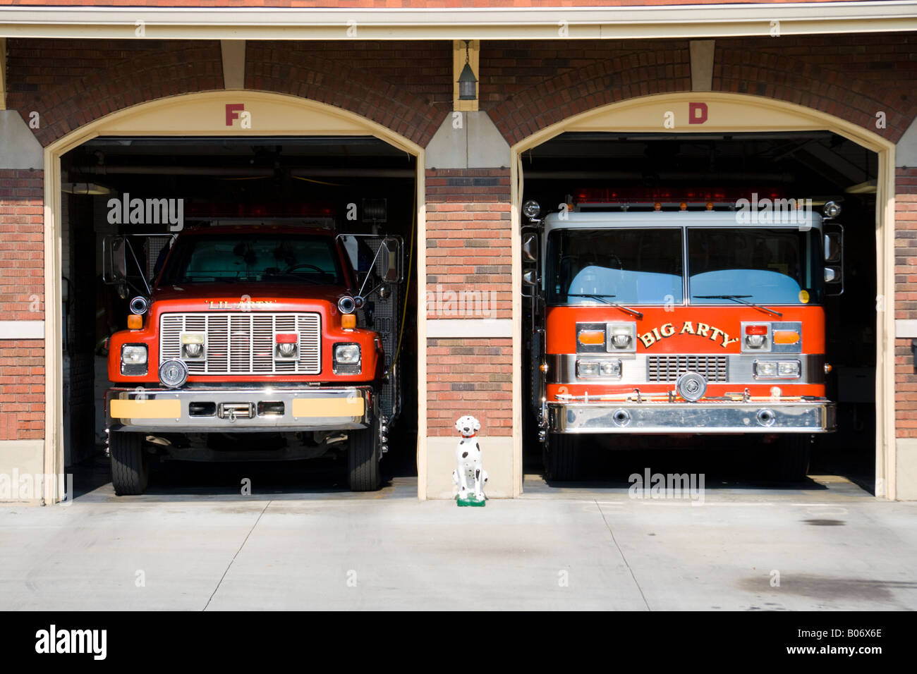 Fire station garage hi-res stock photography and images - Alamy