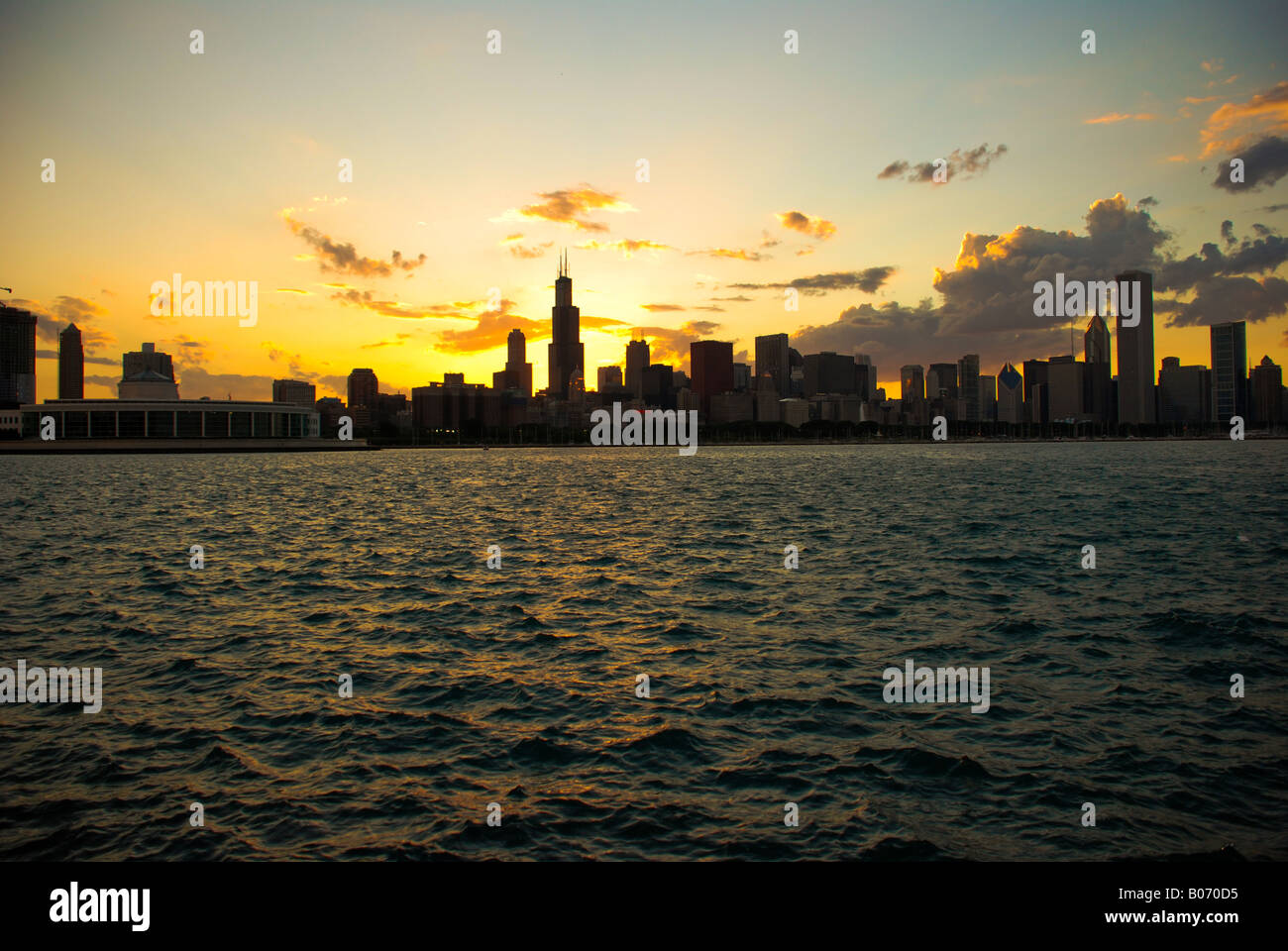 Chicago Illinois sunset scene, late afternoon Stock Photo - Alamy