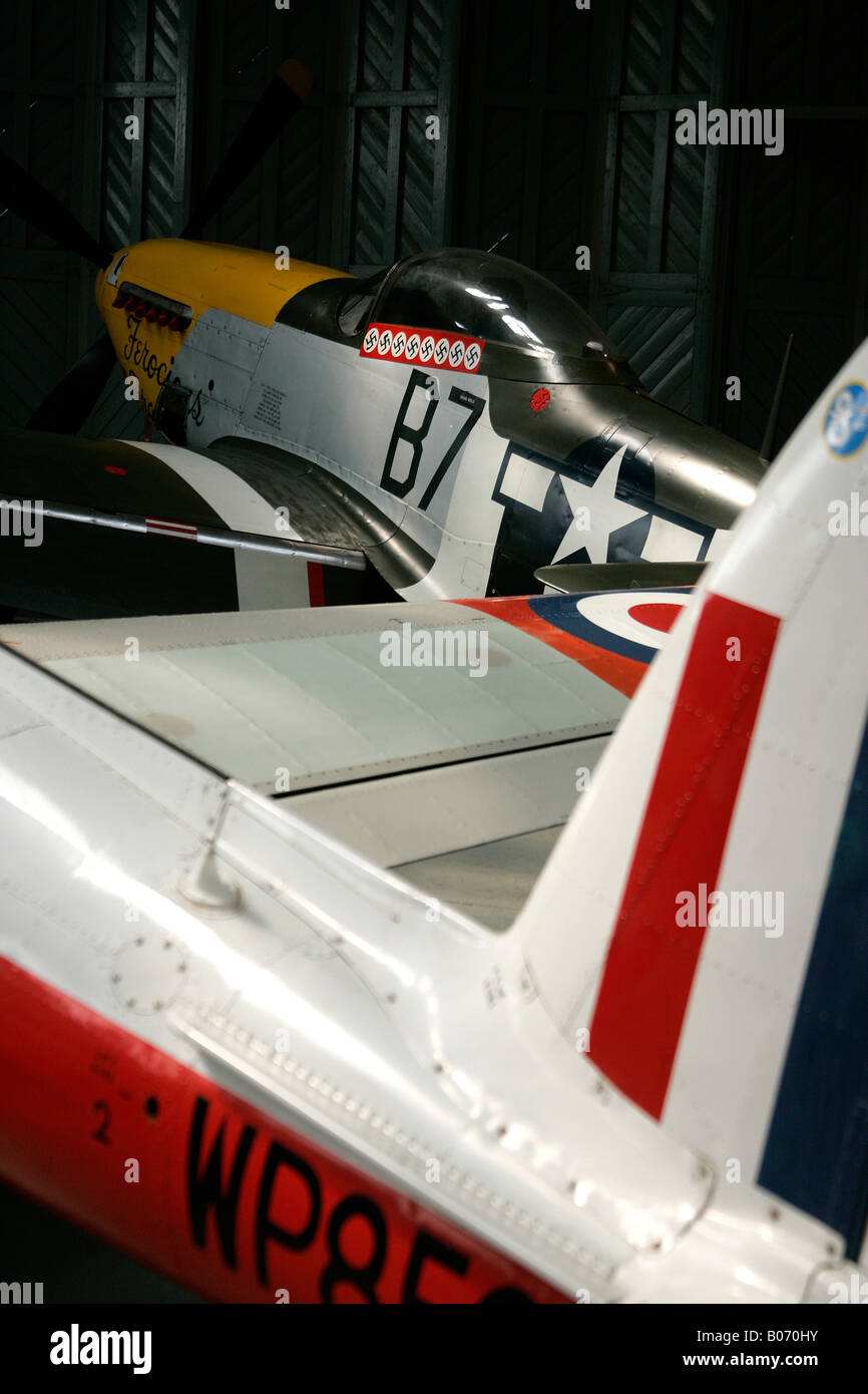 WW2 US MUSTANG FIGHTER AIRCRAFT -IMPERIAL WAR MUSEUM DUFORD UK Stock ...