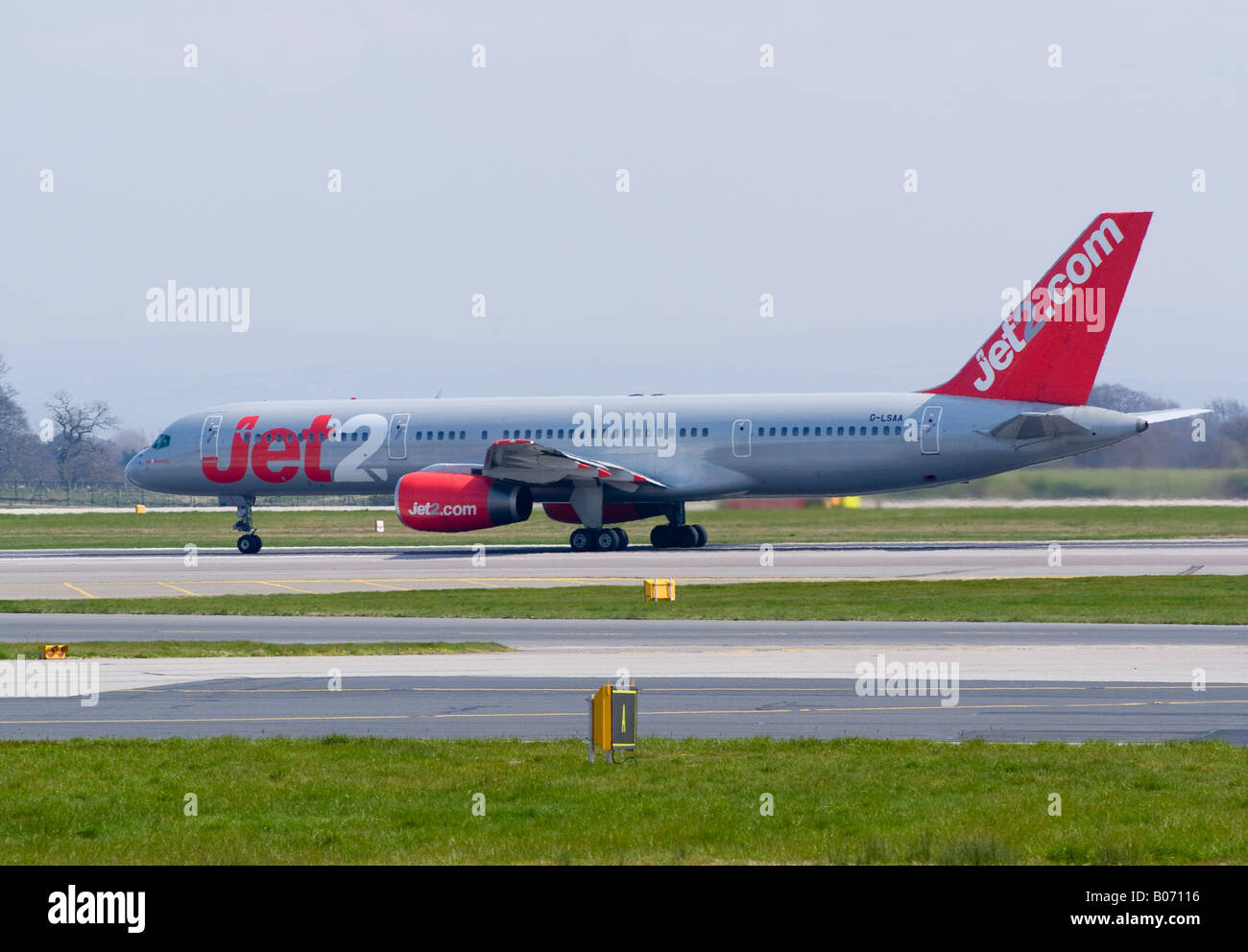 757 cockpit hi-res stock photography and images - Alamy