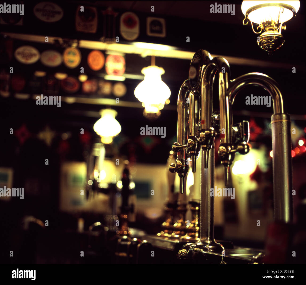 Bar taps at the Tolcarne Inn, Newlyn, Cornwall Stock Photo - Alamy
