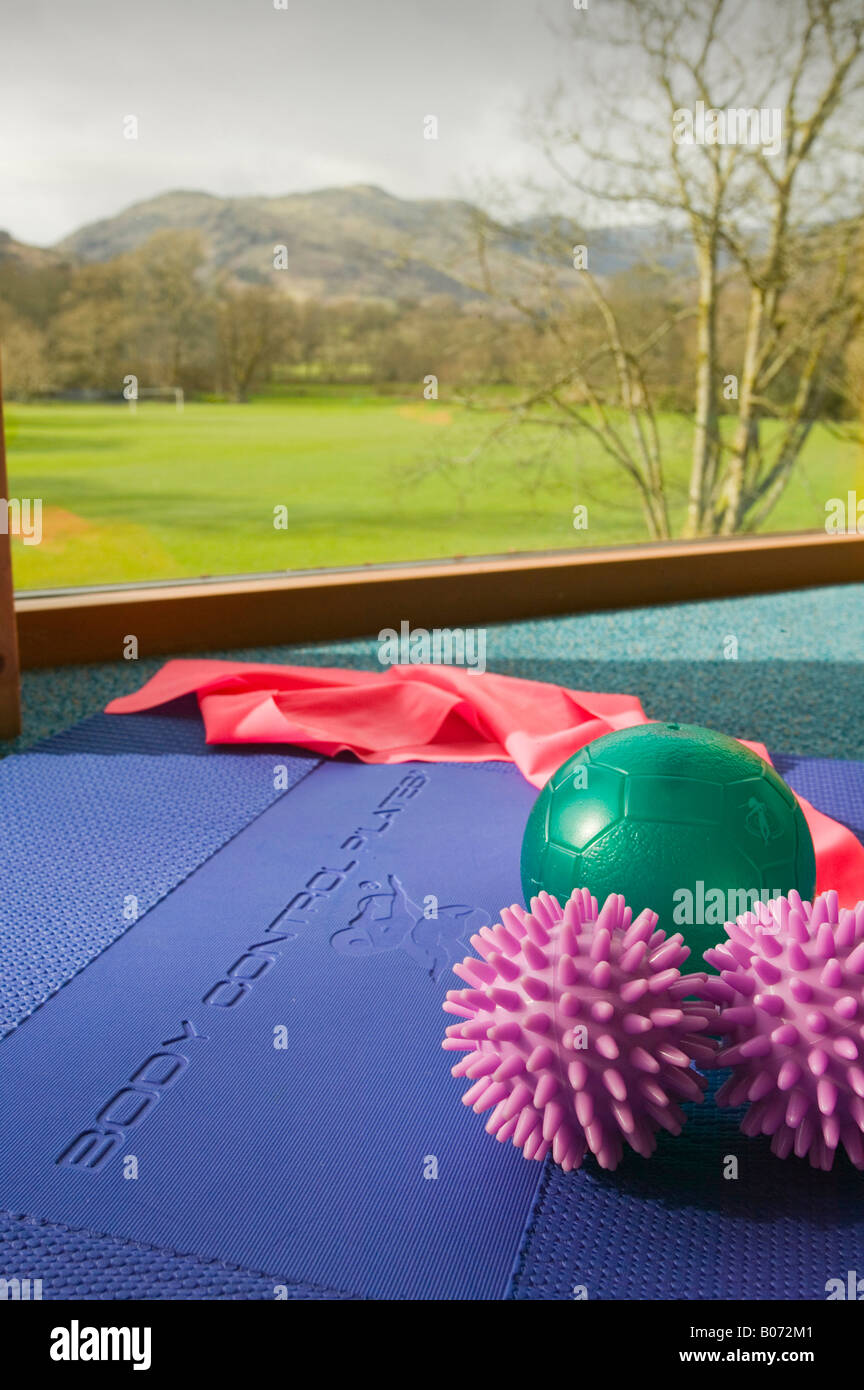 Exercise class village hall hi-res stock photography and images - Alamy