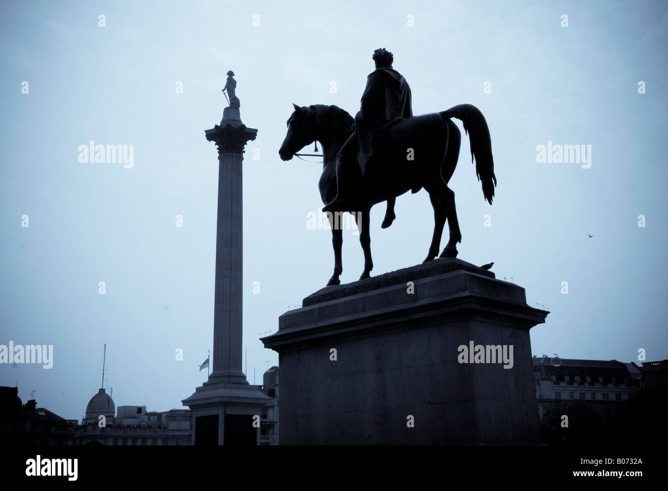 Statue Trafalgar Square London England Stock Photo - Alamy