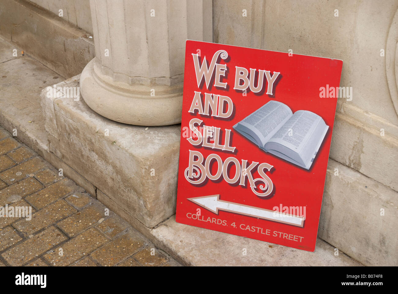 Bookshop devon hi-res stock photography and images - Alamy