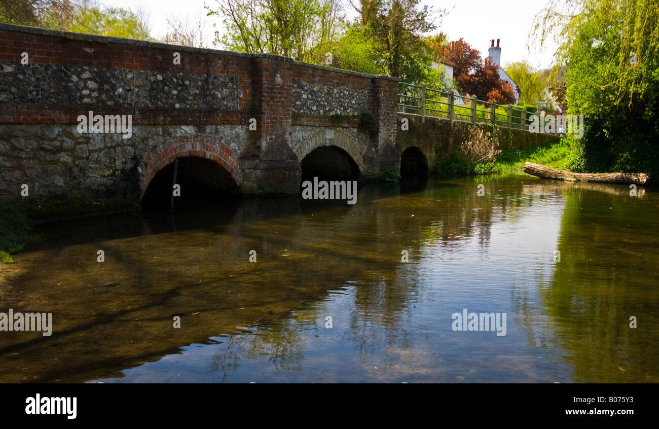 Bridge over River Darent, Shoreham, Kent, UK Stock Photo - Alamy