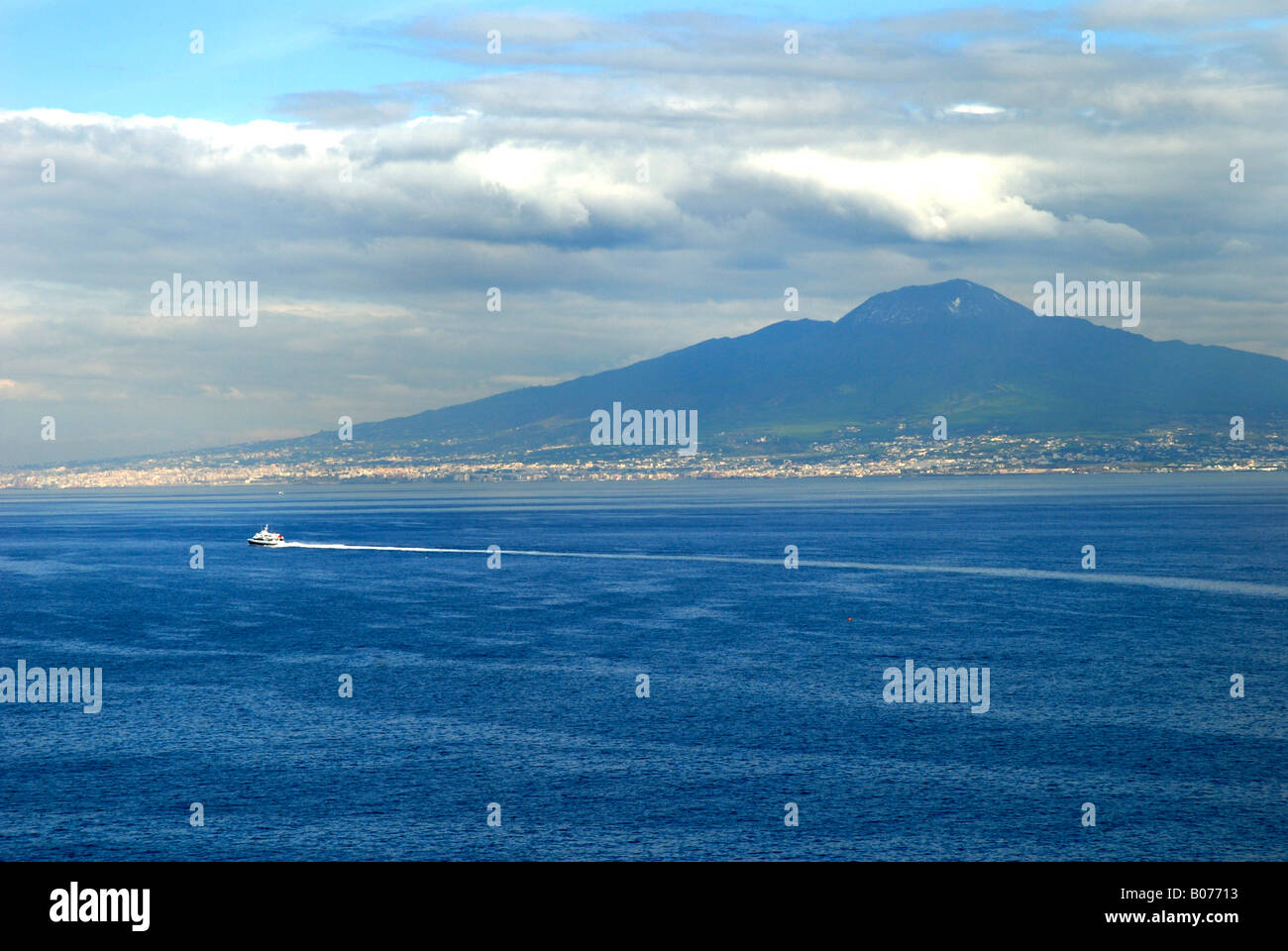 1944 vesuvius hi-res stock photography and images - Alamy