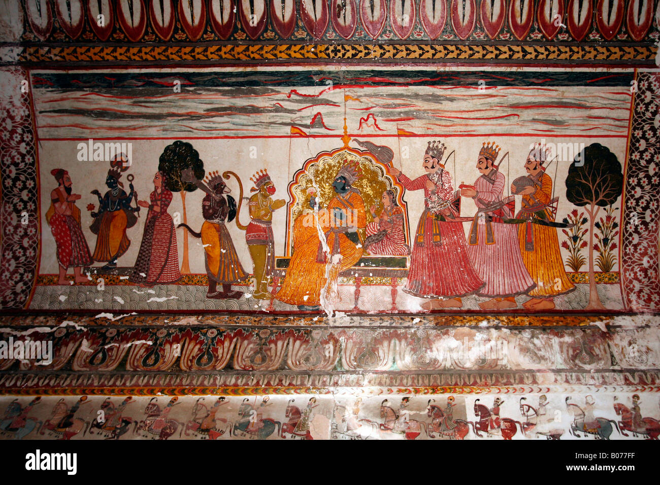 Orchha: Raj Mahal Palace: Old Wall and Ceiling Paintings Stock Photo ...