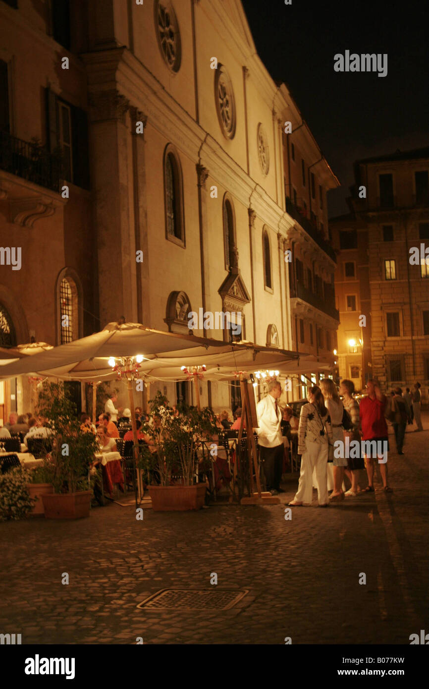 Night cafe in Rome Stock Photo - Alamy