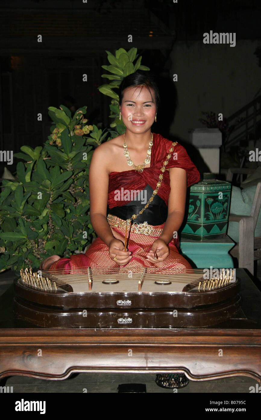 Thai music hi-res stock photography and images - Alamy