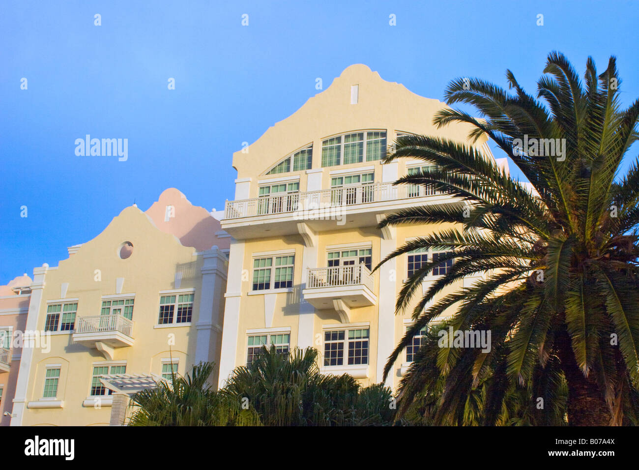 Hamilton architecture bermuda hi-res stock photography and images - Alamy