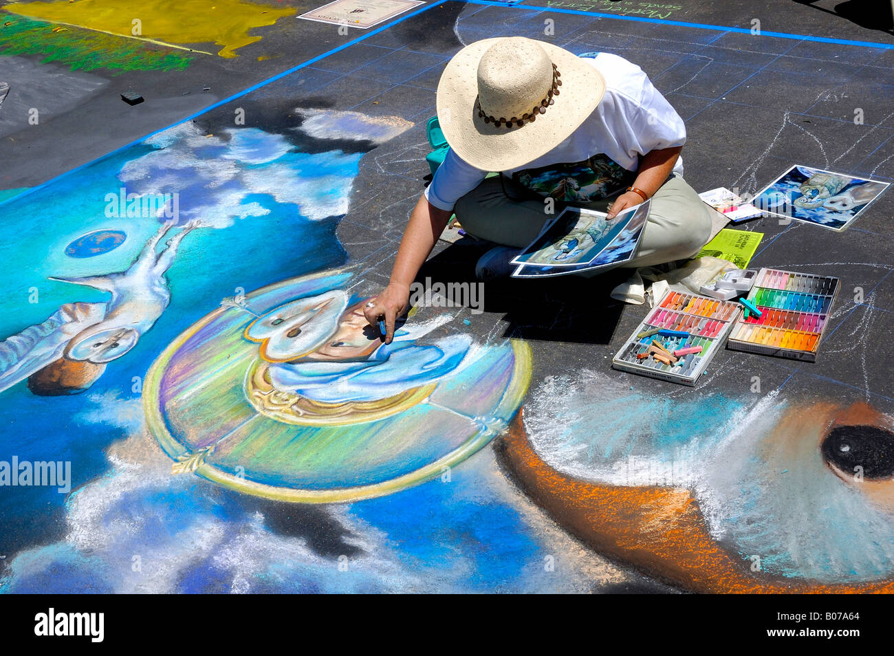 Calk drawing hi-res stock photography and images - Alamy