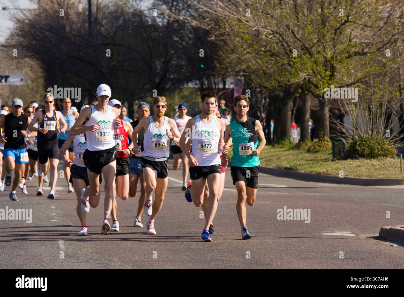 Elite athlete long distance runner hi-res stock photography and images ...