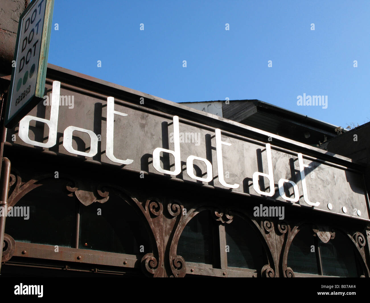 Brighton road sign hi-res stock photography and images - Alamy