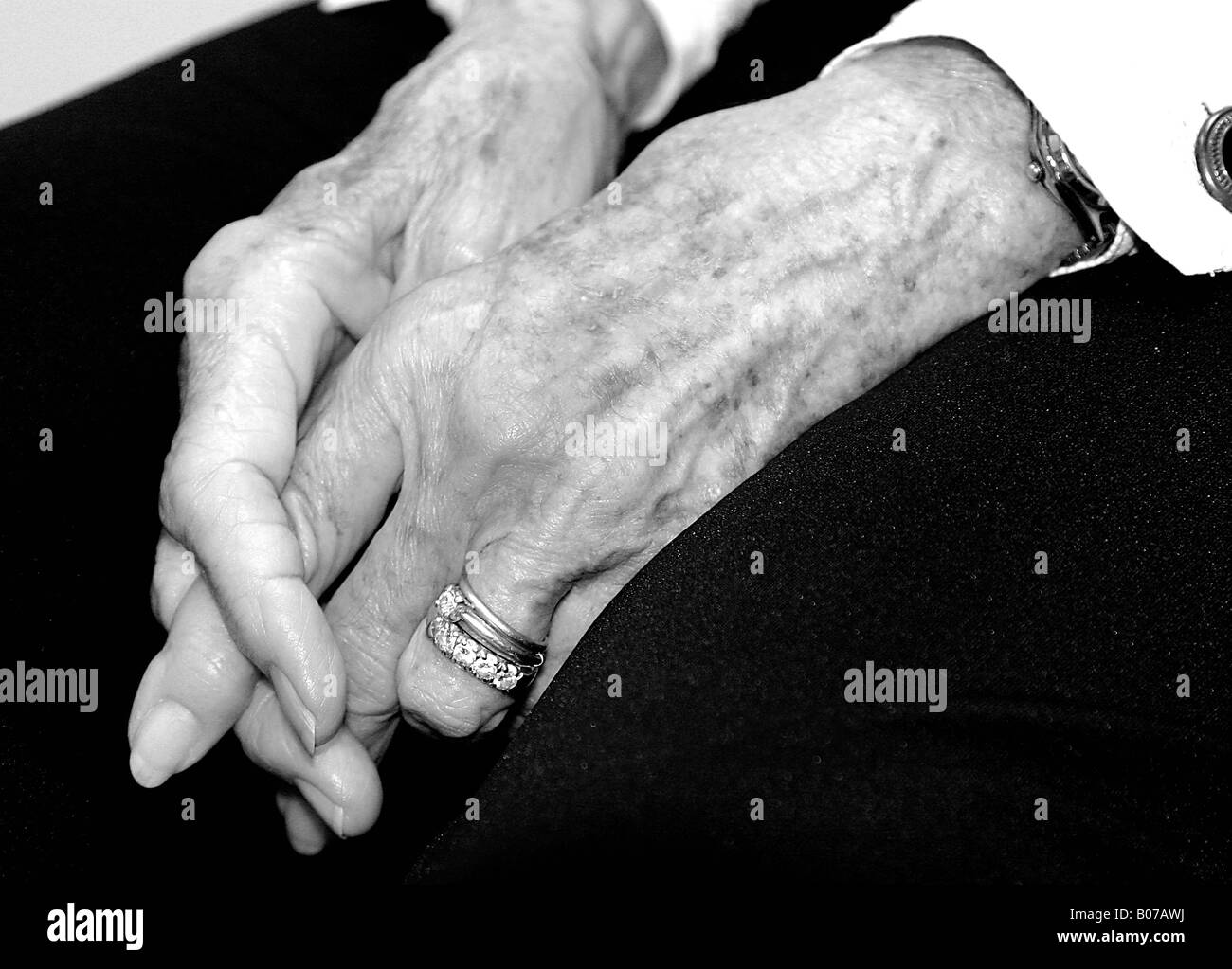 Elderly woman's relaxed hands Stock Photo - Alamy