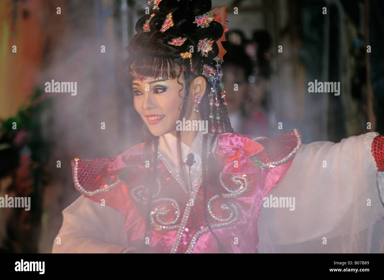 Taiwanese chinese opera hi-res stock photography and images - Alamy