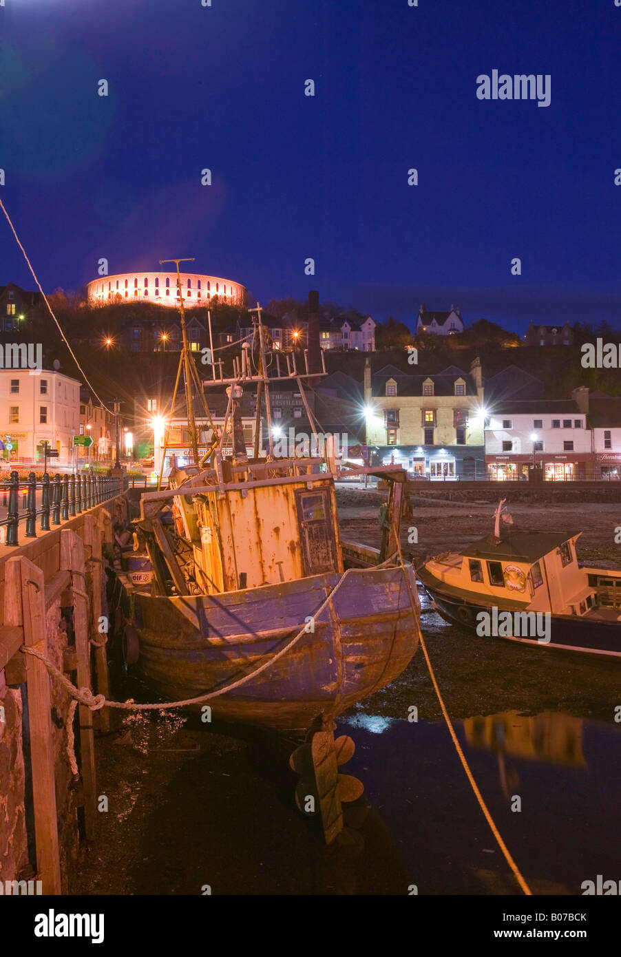 Oban folly monument hi-res stock photography and images - Alamy