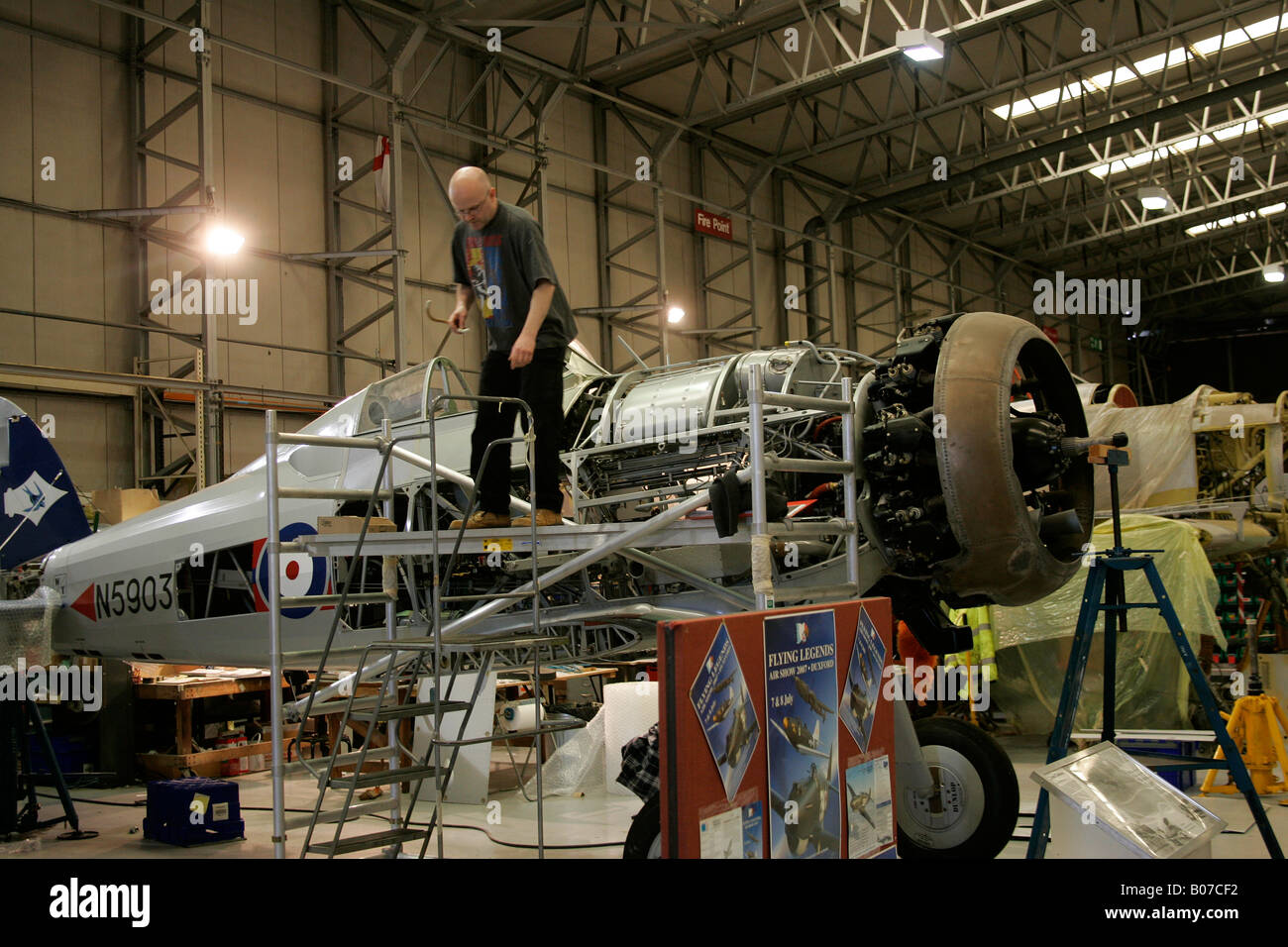 WW11 AMERICAN FIGHTER AIRCRAFT -IMPERIAL WAR MUSEUM UK ENGINE PROPELLER ...