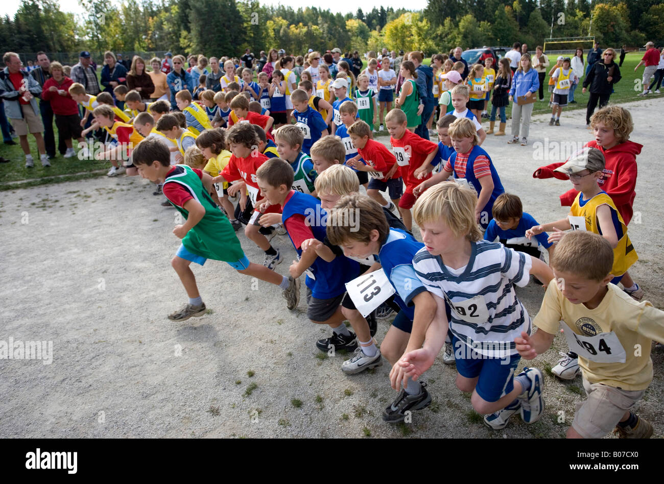 track and field running age 8 9 10 Stock Photo - Alamy