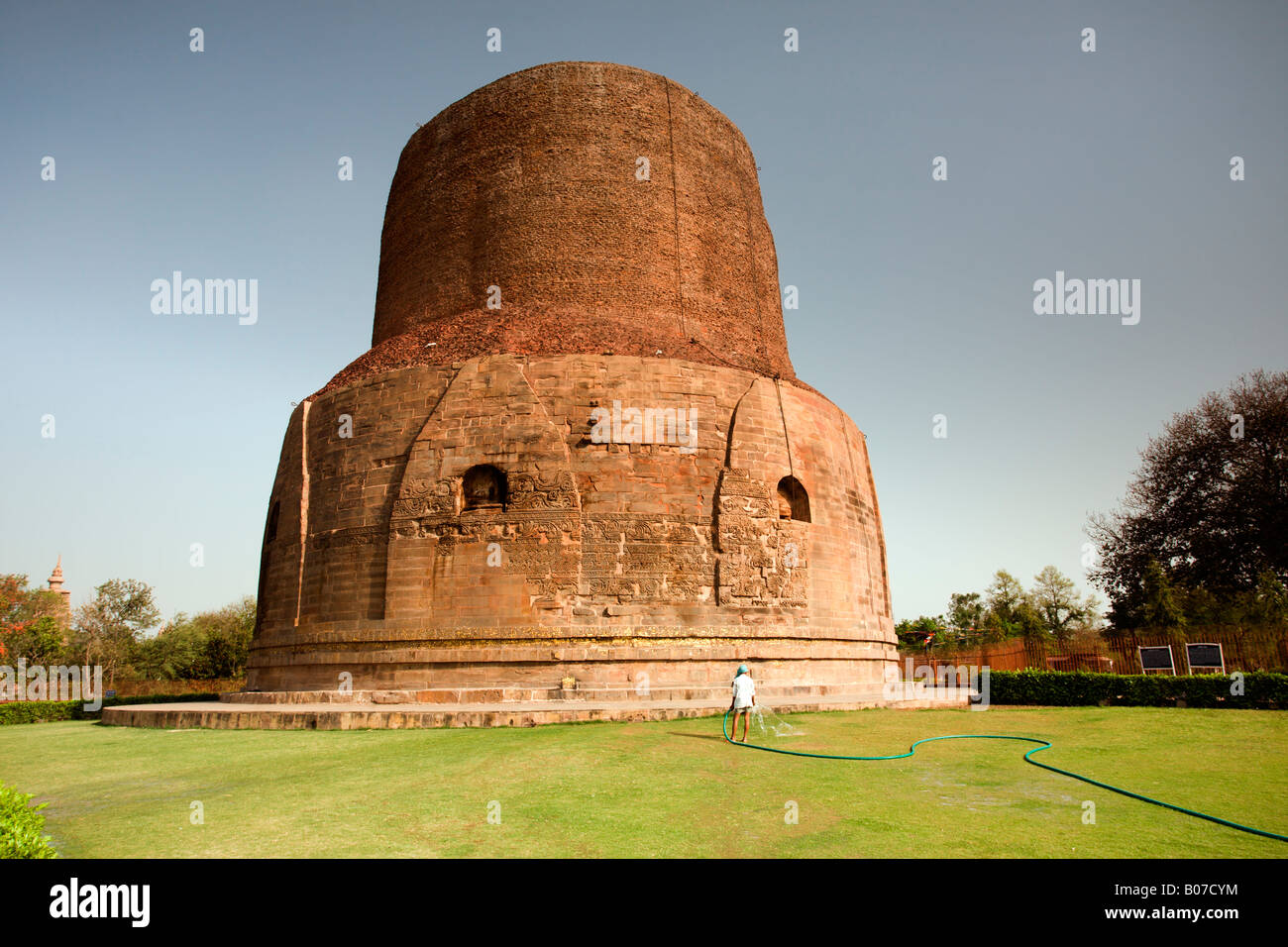 Sarnath india deer park stupa hi-res stock photography and images - Alamy
