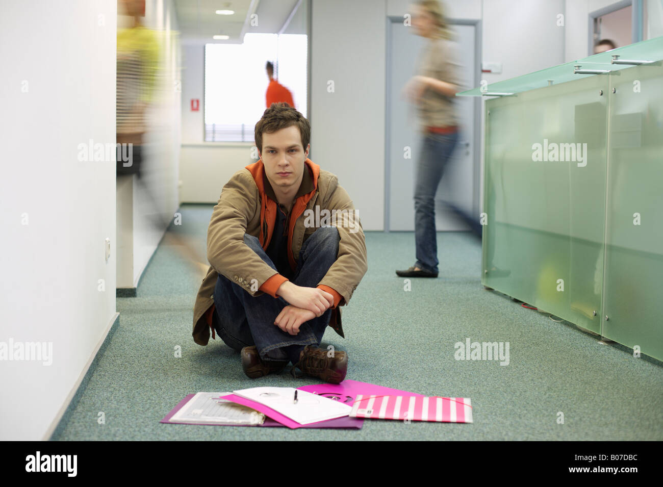 Mobbing floor hi-res stock photography and images - Alamy