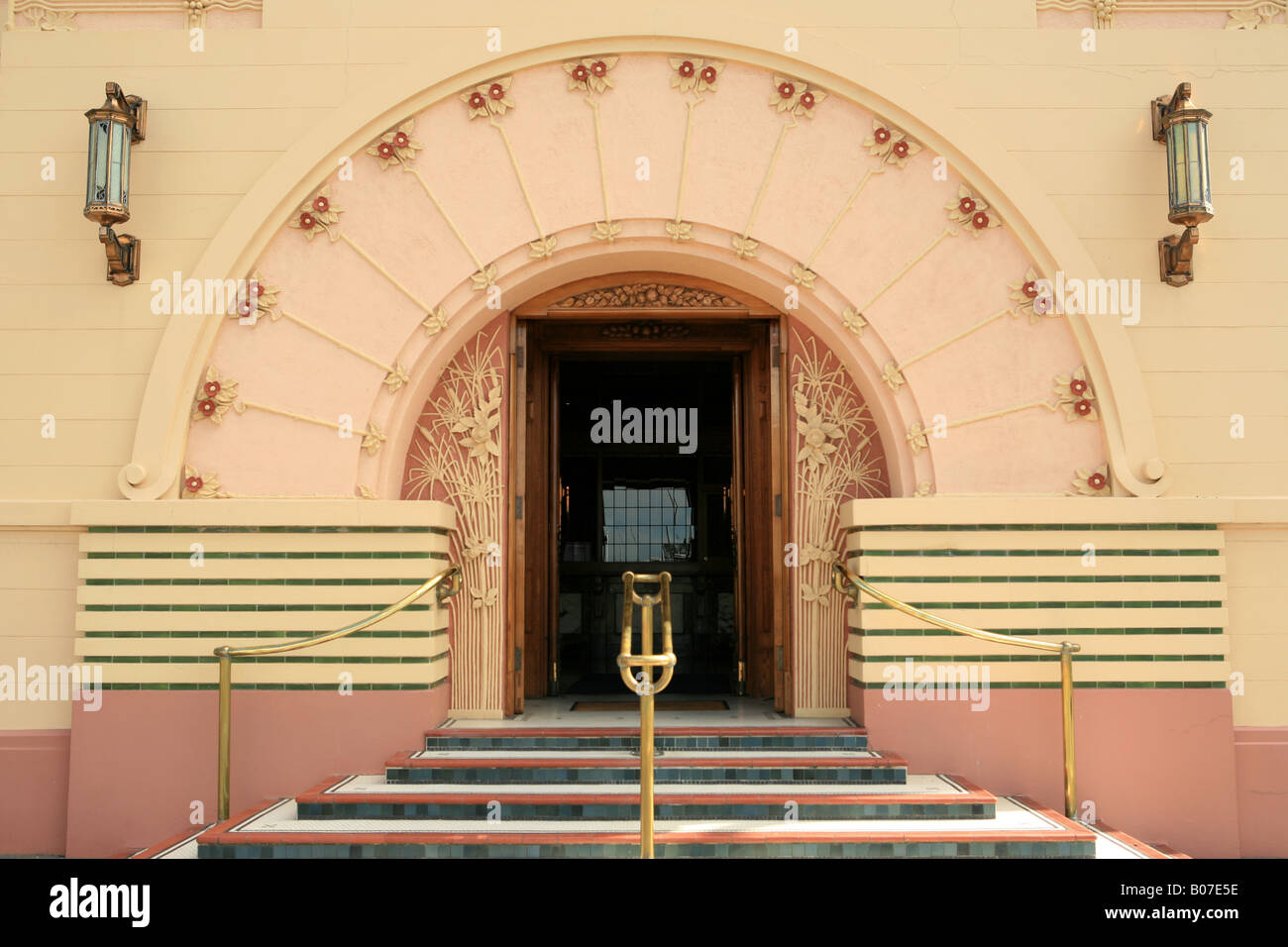 Napier rothmans art deco hi-res stock photography and images - Alamy