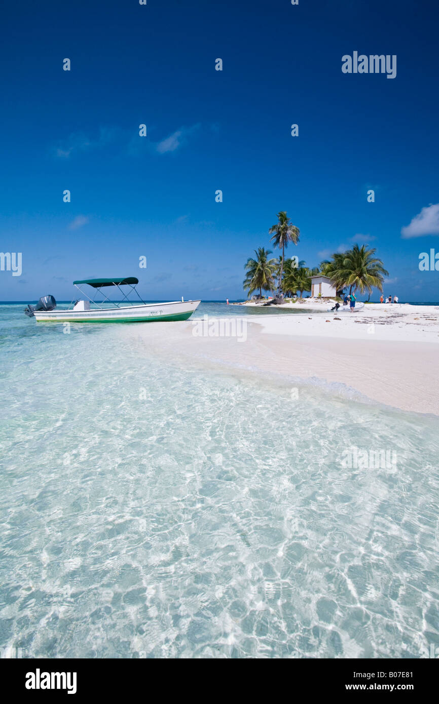 Belize, Silk Caye, Beach Stock Photo - Alamy