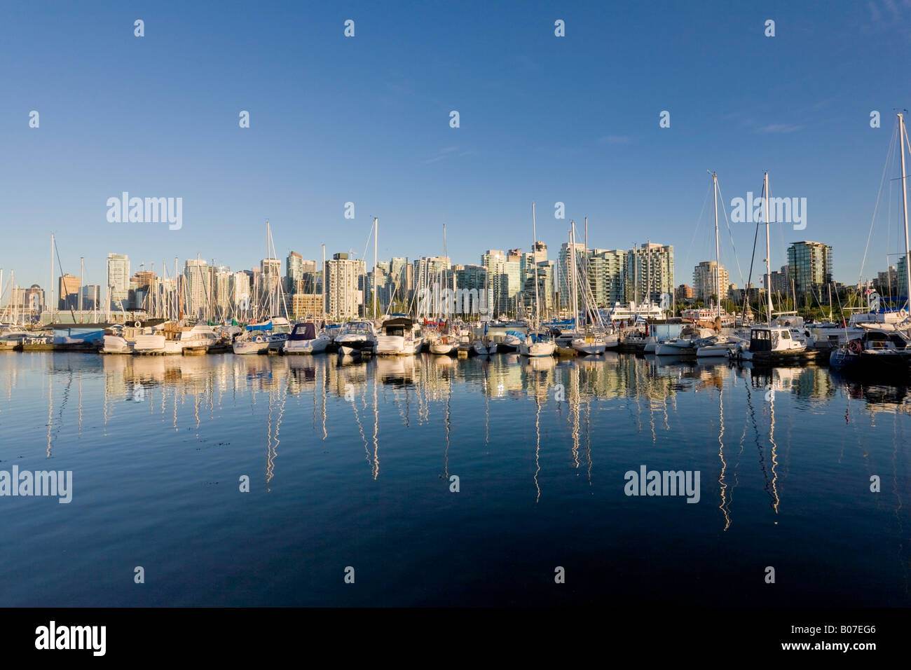 Coal harbour marina high rise hi-res stock photography and images - Alamy