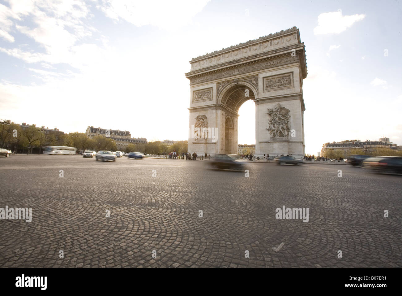 Champs elysees roundabout hi-res stock photography and images - Alamy