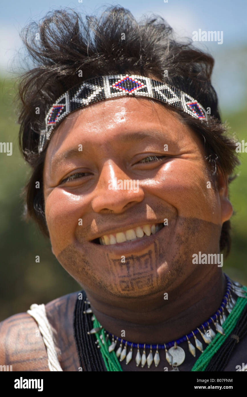 Embera tribe hi-res stock photography and images - Alamy