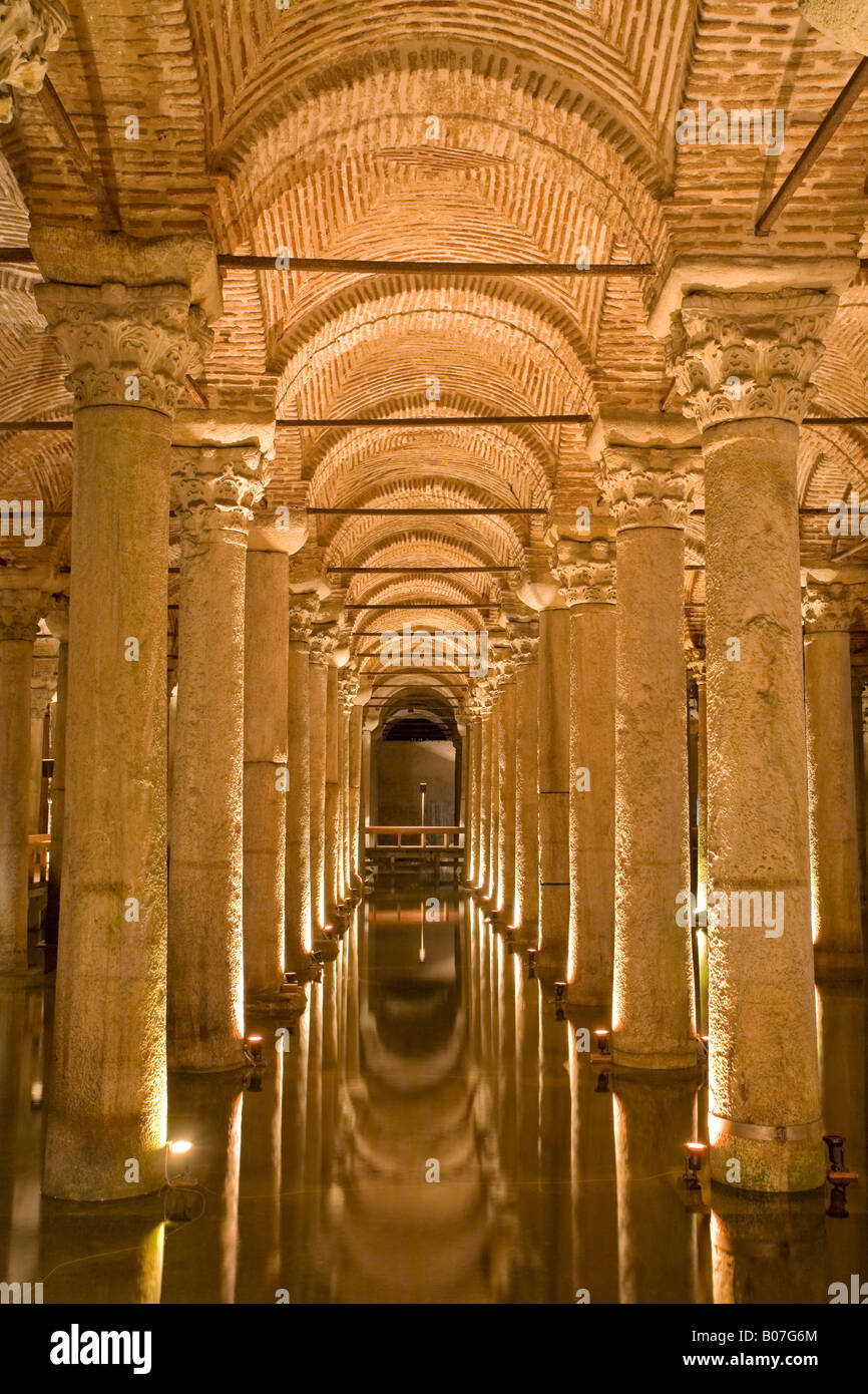 The underground Basilica Cistern, Istanbul, Turkey Stock Photo - Alamy
