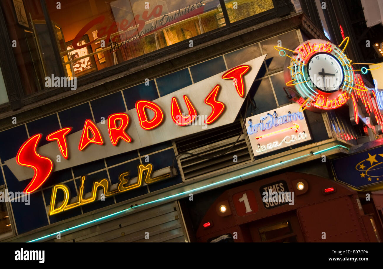 New york ellen’s stardust diner hi-res stock photography and images - Alamy