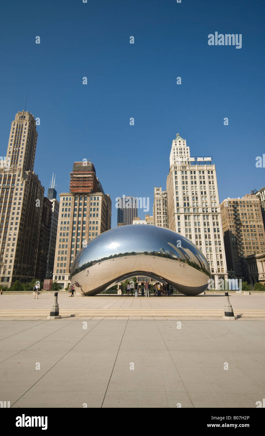 Illinois, Chicago, Millennium Park, Cloud Gate sculpture by Anish ...